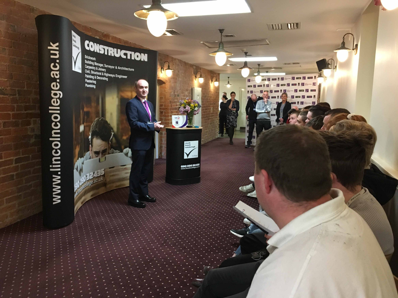 decorating college courses